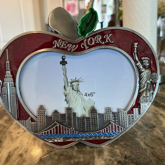 Accents | New York Appleshaped Photo Frame Red And Silver | Poshmark